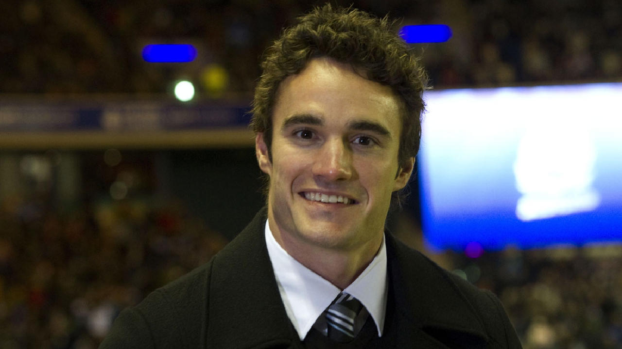 Former rugby international Thom Evans runs in Glasgow