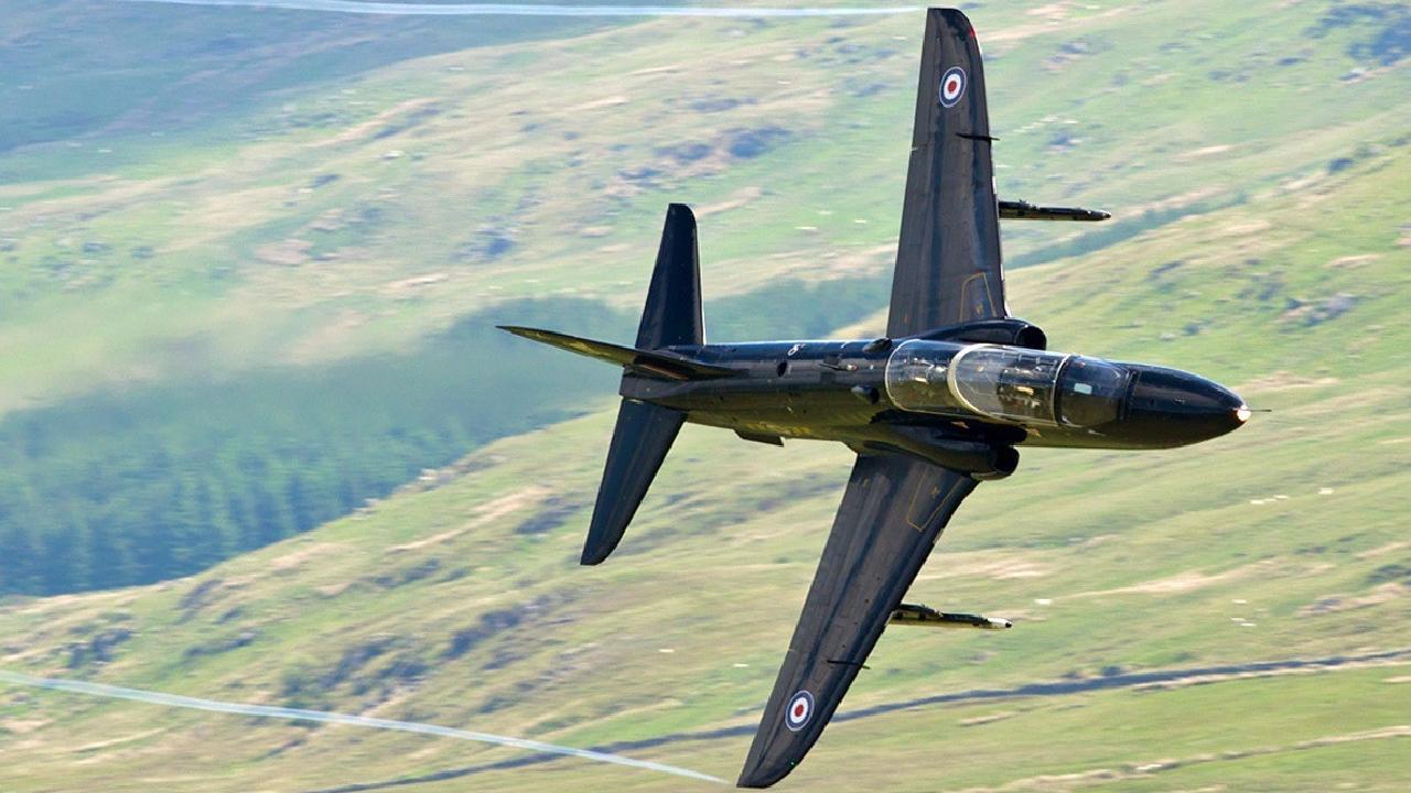 Fighter jet in emergency landing during Nato war games