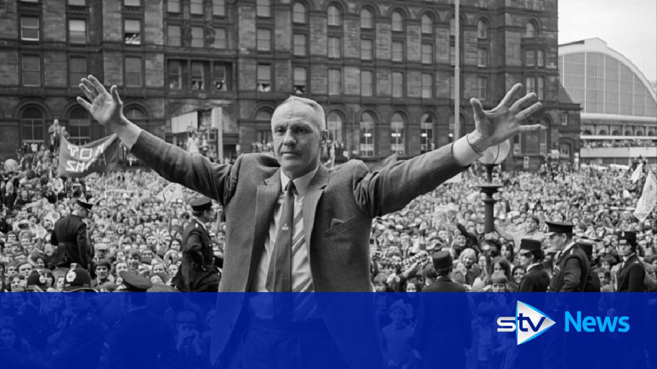 Bill Shankly memorial reinstated for new visitor attraction